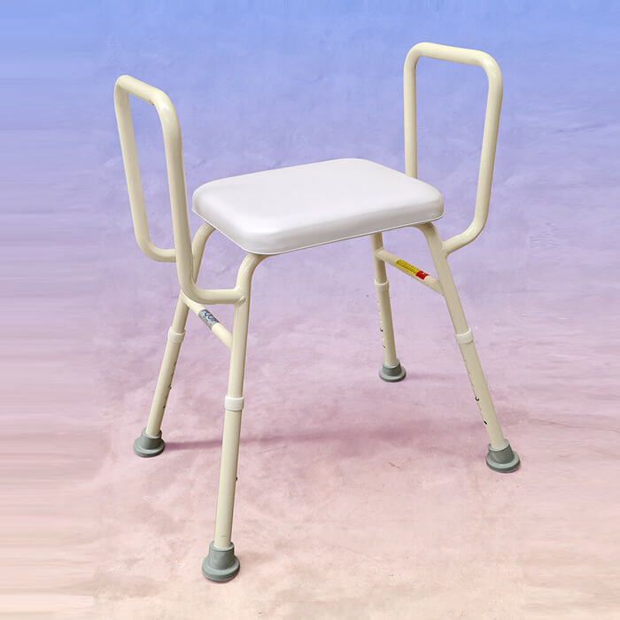 PQUIP Aluminium Padded Shower Stool with Extra Wide Seating Area ...